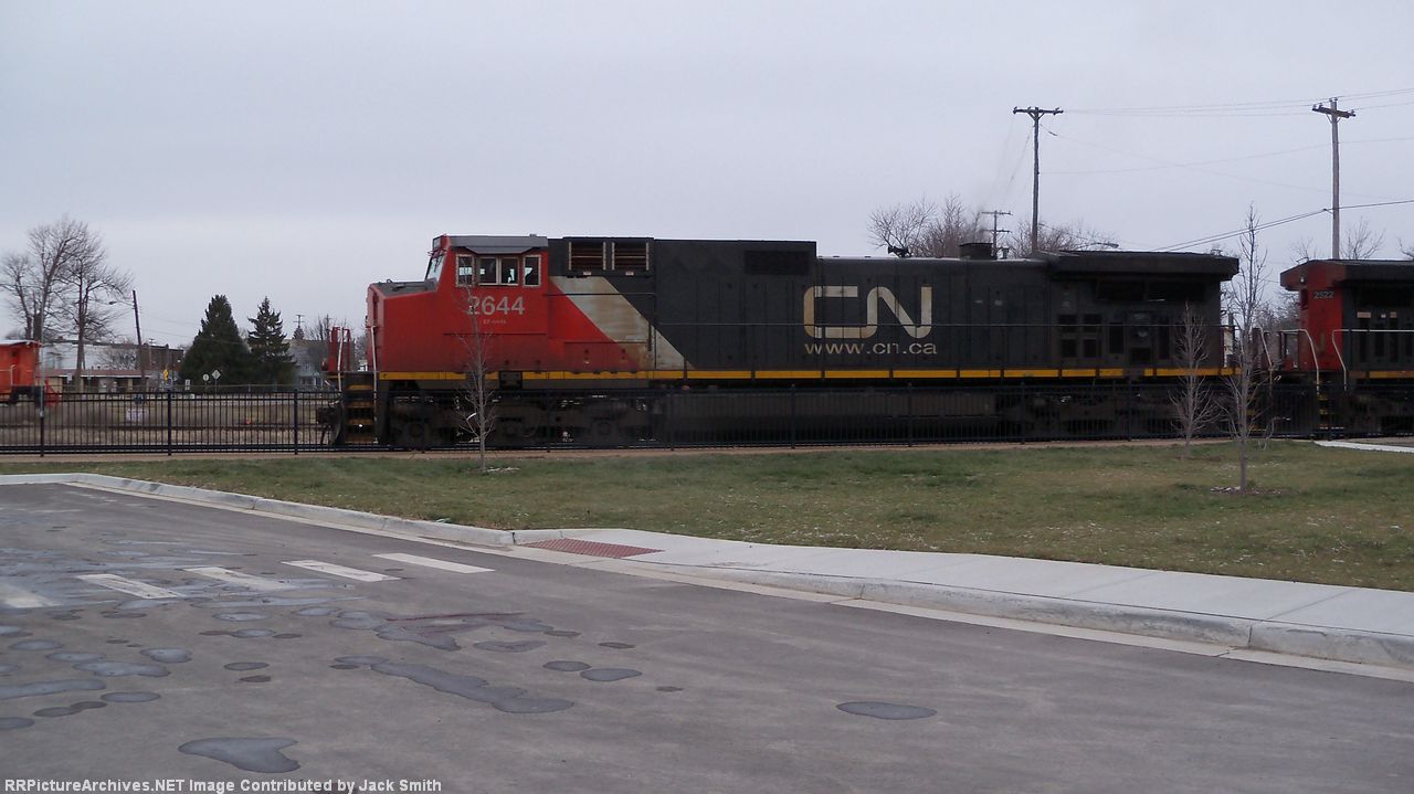 CN 2644